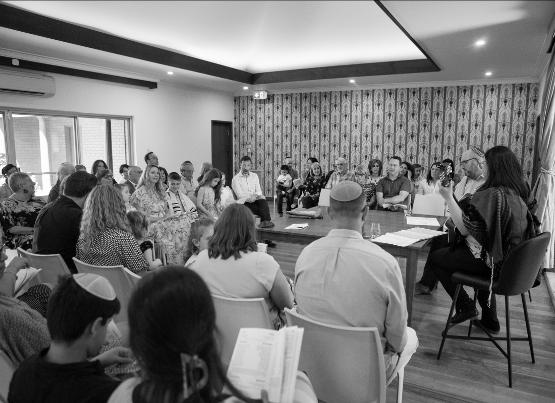 our story - Shtiebel